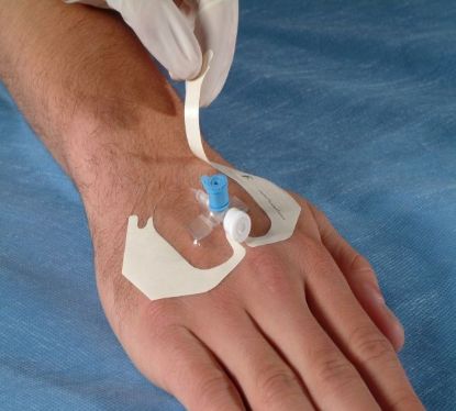 Tegaderm IV Dressing Sterile Opening For IV Port 6cm x 7cm x 100 | My ...